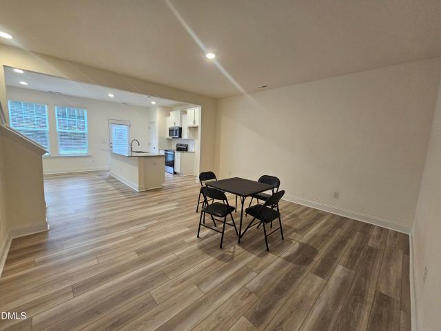 48 Bloodroot Street