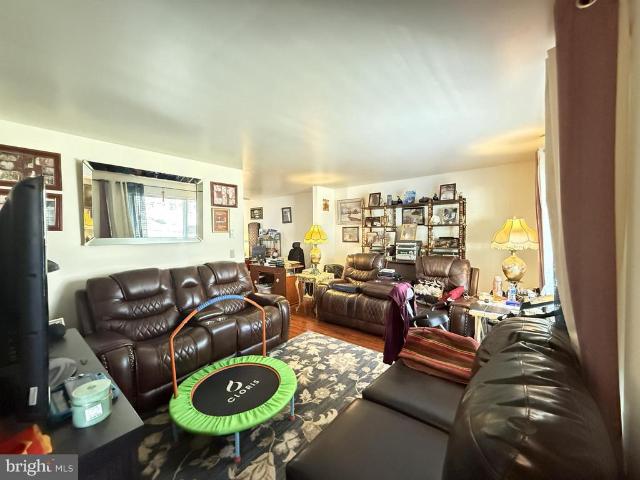 48 Blackfoot Trail