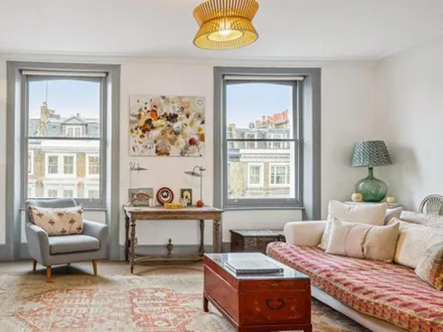 48 Blenheim Crescent, London, W11 2EG, United Kingdom | 2 bed townhouse for rent #167825708 | Rentberry