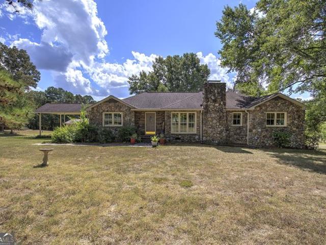 48 Brewer Rd, Kingston, GA 30145