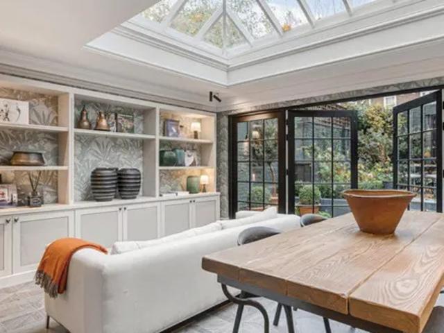 48 Cadogan Place, London, SW1X 9RU, United Kingdom | 3 bed apartment for rent #134395960 | Rentberry