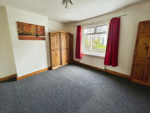 48, Cefn Yr Allt, Neath