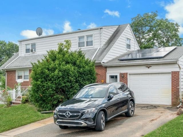 48 Doherty Dr S