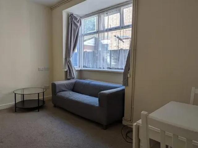 48 Drayton Road, Wake Green, B14 7LR, United Kingdom | 1 bed house for rent #167866380 | Rentberry