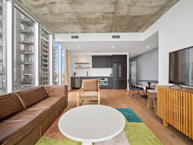 48 East Ave # 2108
