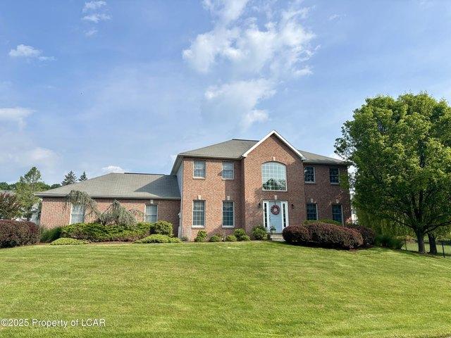 48 Fawn Dr, Dallas, PA 18612