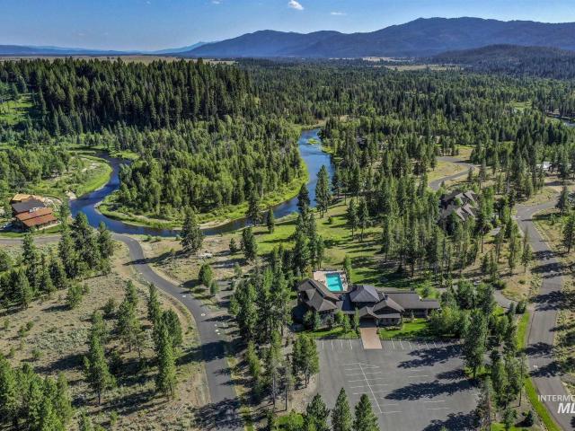 48 Fawnlilly Dr