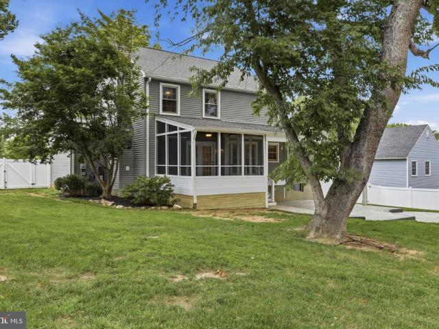 48 Fenway Drive