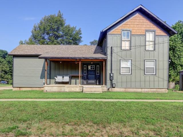 48 Ferry St, Prophetstown, IL 61277