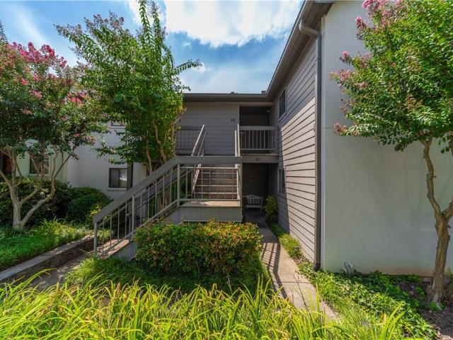 48 Finch Trail NE
