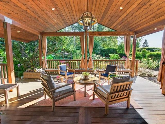 48 Garfield Ln, Napa, CA 94558