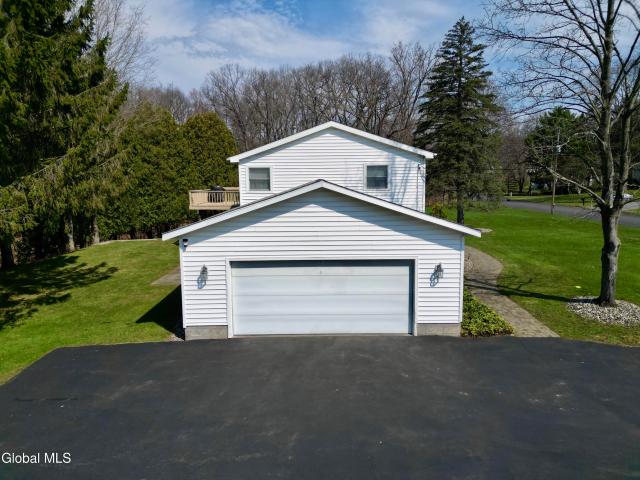 48 Grissom Drive