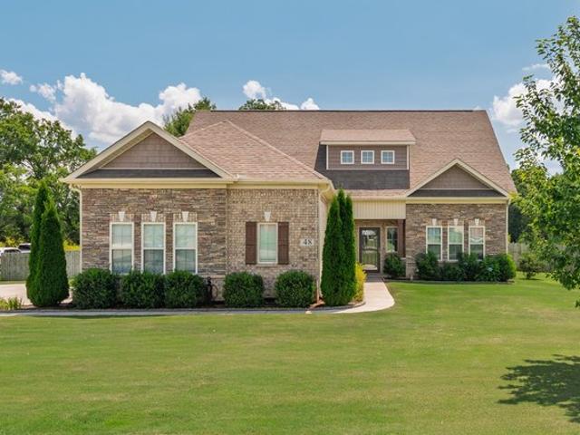 48 Hancock Branch Dr, Fayetteville, TN 37334
