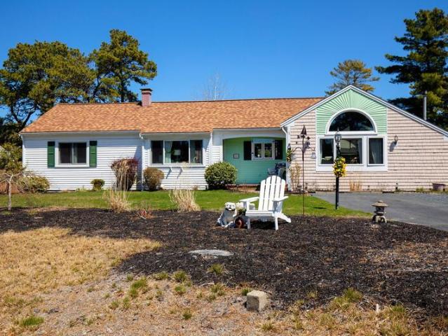 48 Hatch Road, South Yarmouth, MA 02664