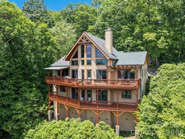 48 Hawks Lift Dr, Waynesville, NC 28786
