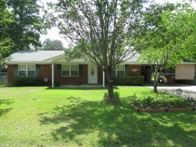 48 Hillcrest Ave, Hazlehurst, GA 31539