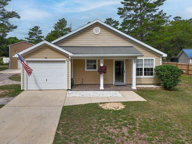 48 Howlin Rd, Defuniak Springs, FL 32433