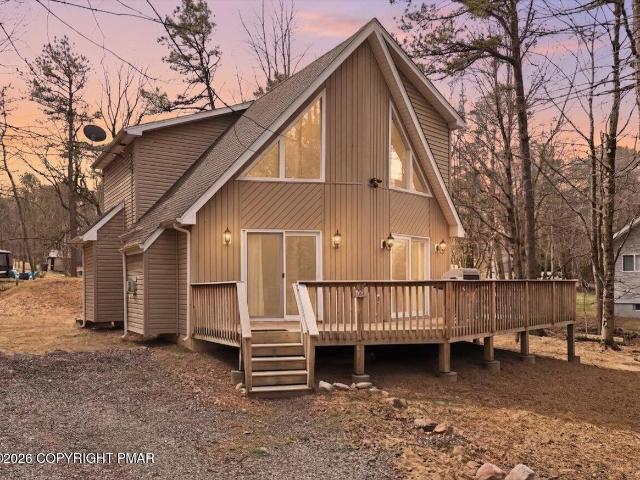 48 Hunt Trail
