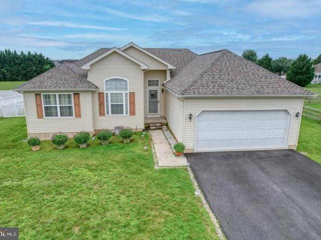 48 India Dr, Smyrna, DE 19977