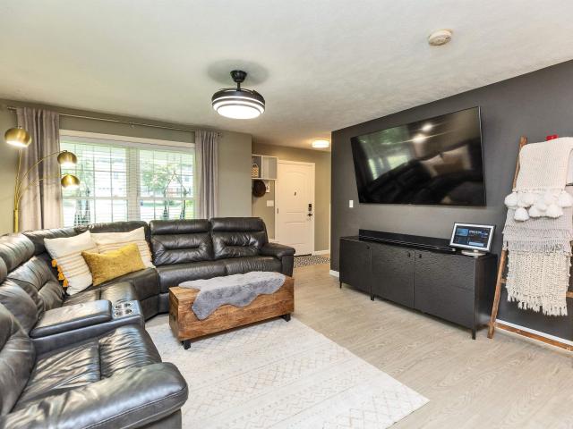 48 Jacqueline Drive