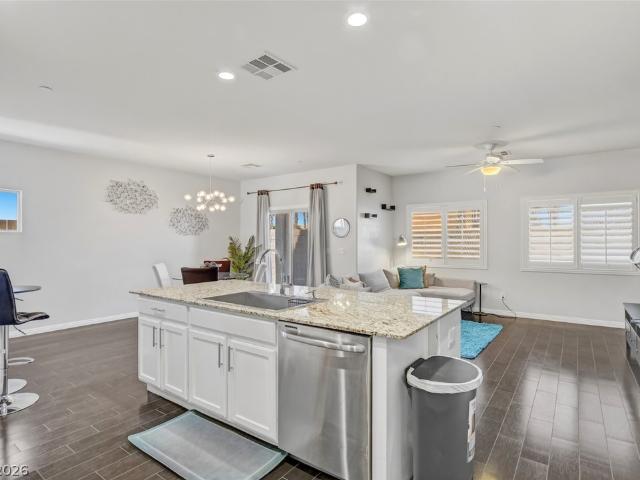 48 Jasmine Point St, Henderson, NV 89074 | MLS #2797