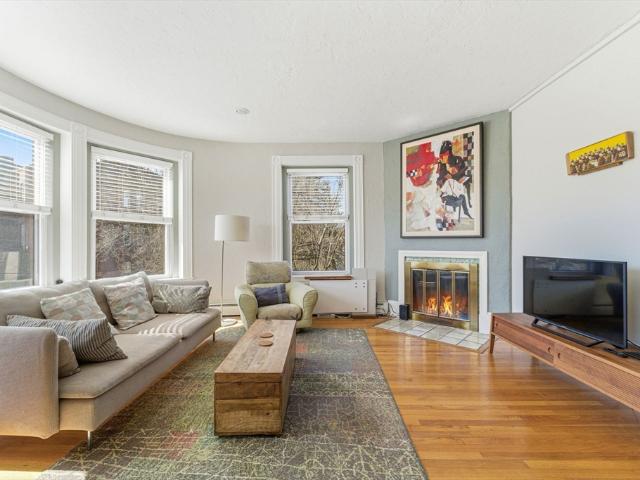 48 Kent St, Unit 5, Brookline, MA 02445 | Compass
