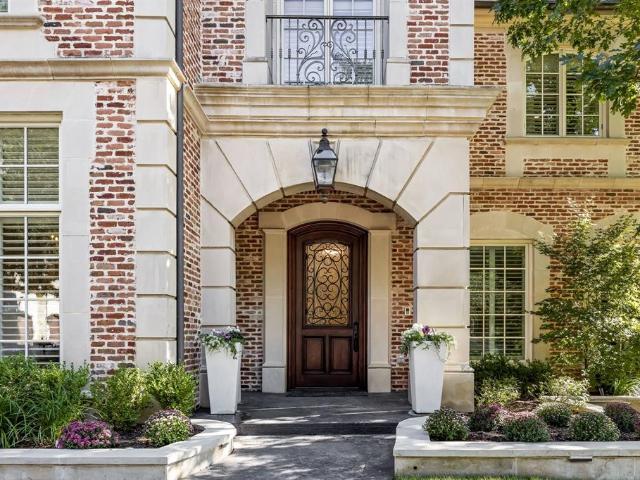 48 Kennington Court