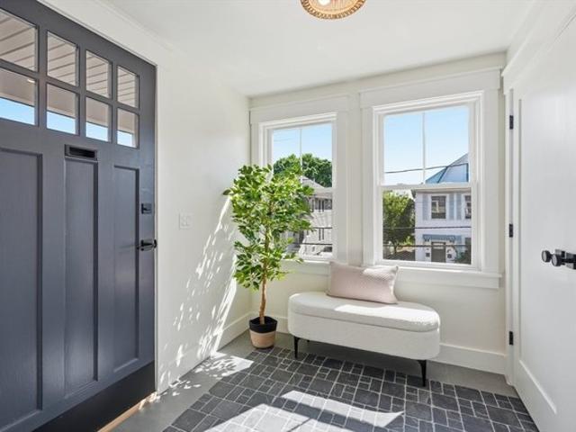 48 Keenan St Unit 46, Watertown, MA 02472