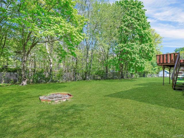 48 Lake Nanuet Drive