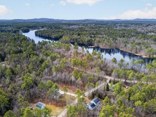 48 Leisure Ln, Limerick, ME 04048