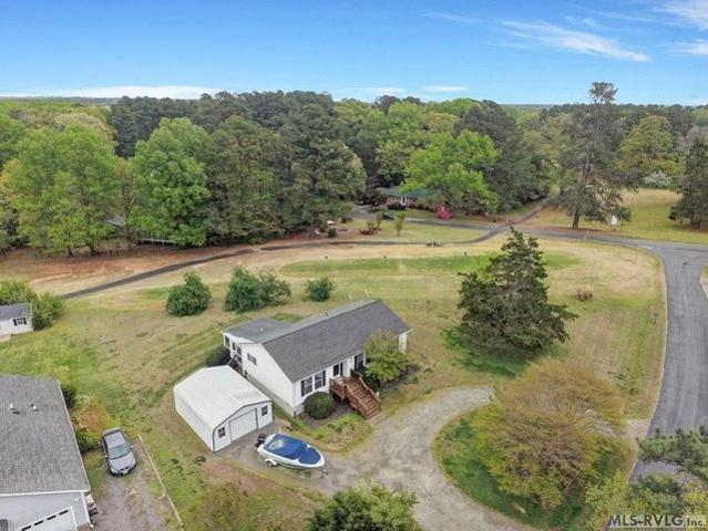 48 Longwood Dr, Bracey, VA 23919