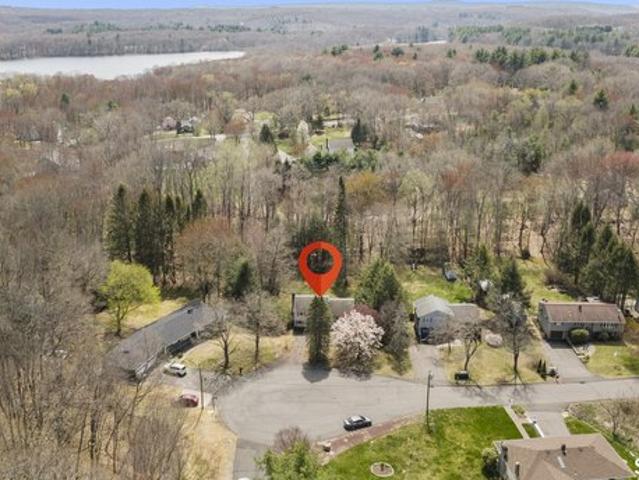 48 Manor Ln, Wolcott, CT 06716