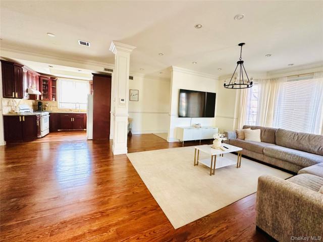 48 Macfarland Avenue