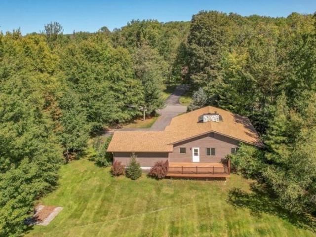 48 Mahogany Ln, Liberty, NY 12754 | MLS #993405 | Compass