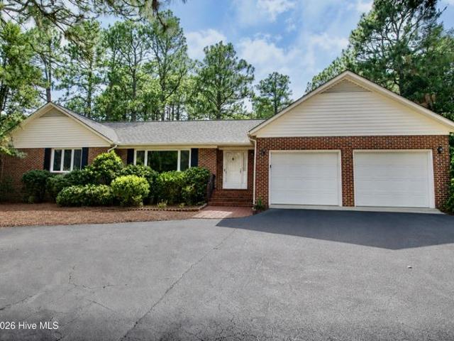48 Martin Dr, Whispering Pines, NC 28327