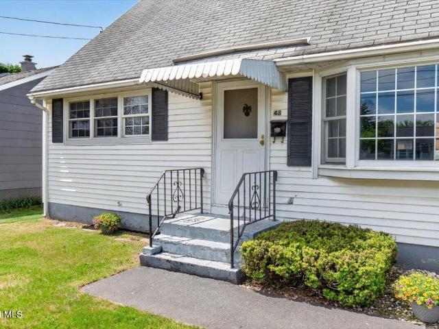 48 Munro Court
