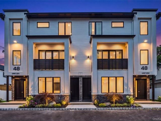 48 Noyes Ave Unit 201, Spring Valley, NY 10977