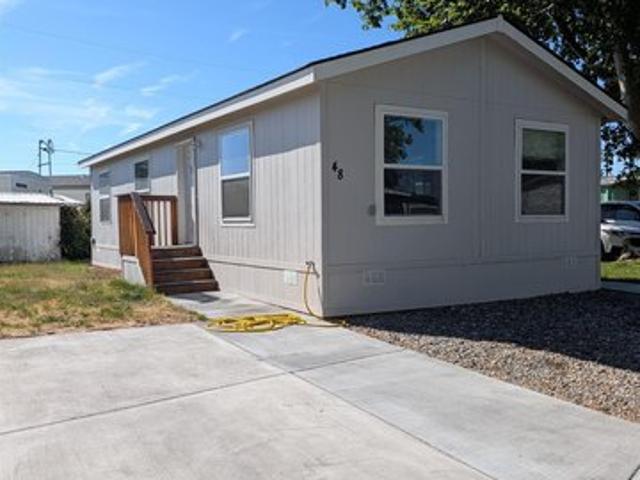 48 Nuclear Ln, Richland, WA 99354