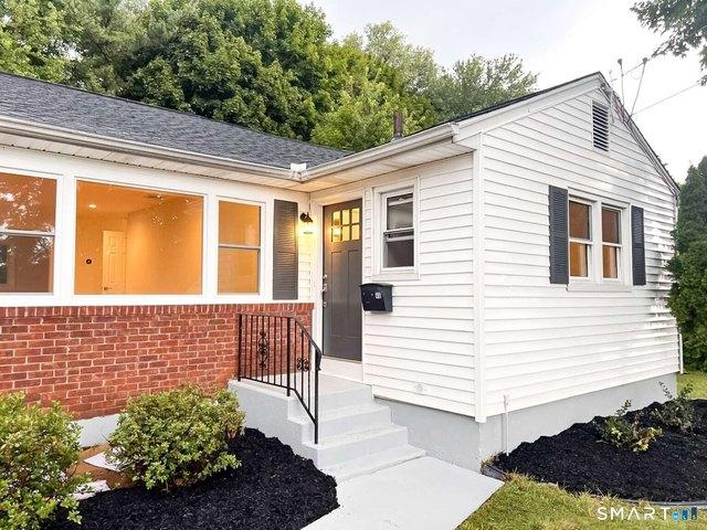 48 Oak Ridge Gate, Danbury, CT 06810