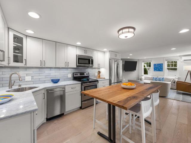 48 Pleasant Street APT 1