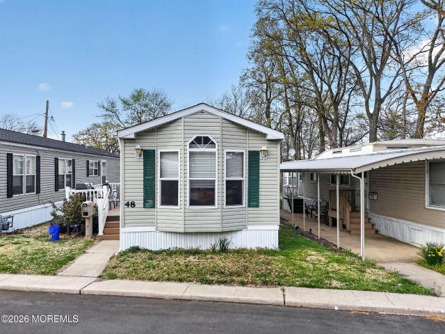 48 Randall Avenue
