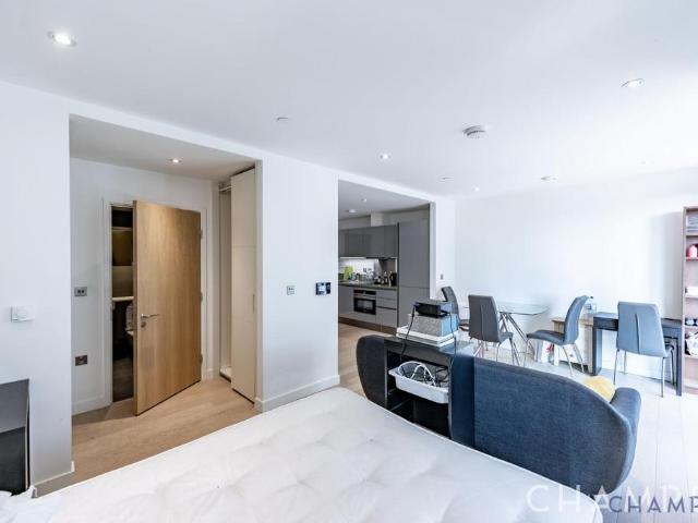 48 Reminder Lane, London, SE10 Studio to rent £1,950 pcm £450 pw