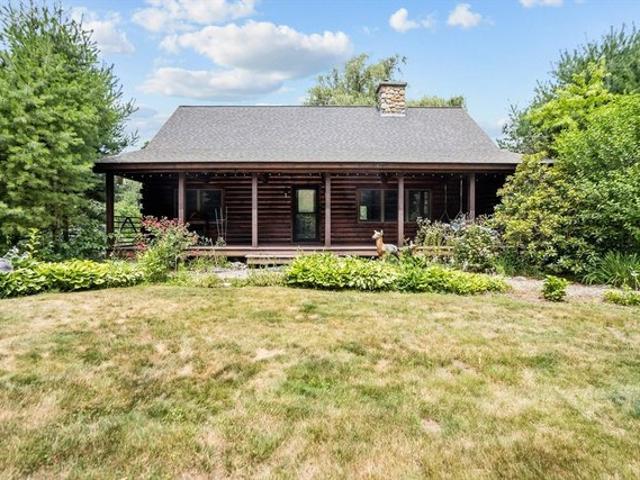 48 Read St, Seekonk, MA 02771