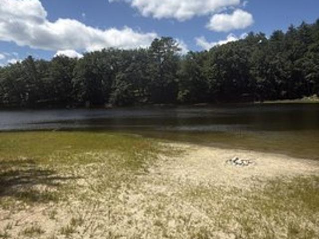 48 Red Oak Dr, Turner, ME 04282