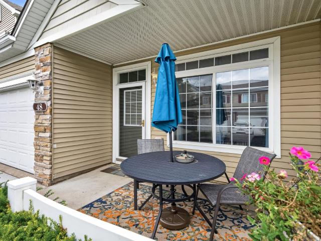 48 River Woods Drive W