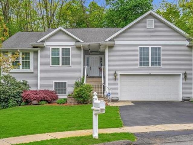 48 Rosemary Ln #48, Berlin, CT 06037