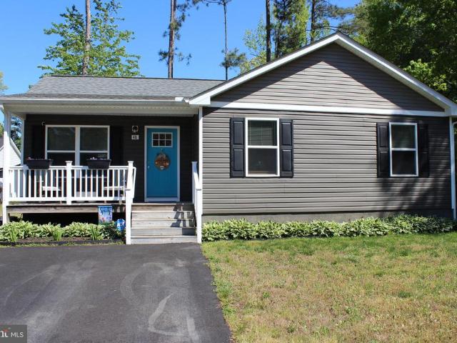 48 Rustic Ln