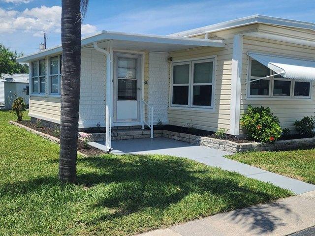 48 Saunders Ave, Largo, FL 33773