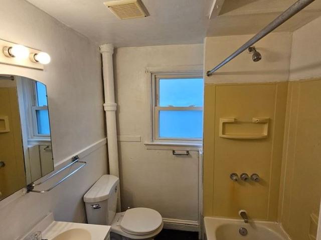 48th,W.3664 Studio Apartment for Rent at 3664 W 48th St, Cleveland, OH 44102 Stockyards