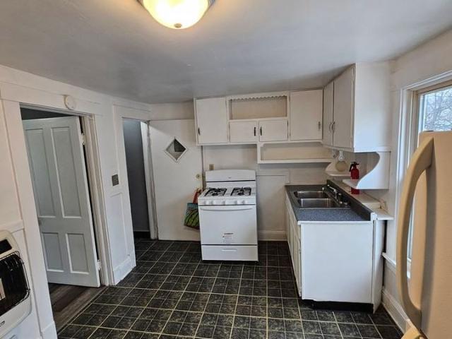 48th,W.3664 Studio Apartment for Rent at 3664 W 48th St, Cleveland, OH 44102 Stockyards